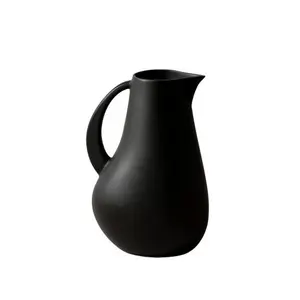 GHARYAN STONEWARE Kuduo Pitcher Matte Black