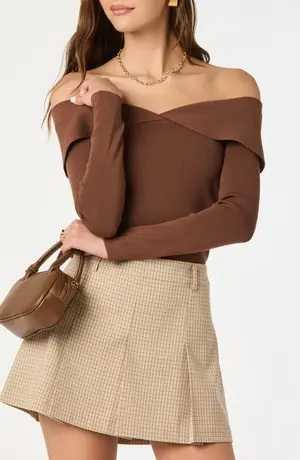 Astr The Label Off-the-shoulder Sweater - Brown