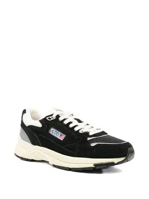 AUTRY Hyperway Low Sneakers - Black