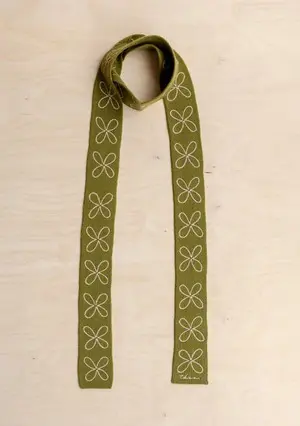 TBCO Merino Wool Flora Skinny Scarf - Olive Flora