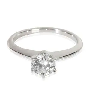 Tiffany & Co. 0.91 Ct Round Brilliant Diamond Engagement Ring - Platinum