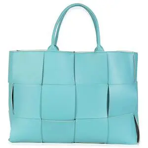 Bottega Veneta Nappa Maxi Intrecciato Arco Tote - Blue