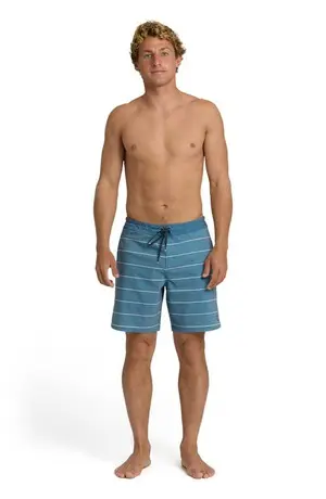 BILLABONG 73 Lt Stripe Board Shorts