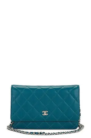 Chanel Lambskin Classic Wallet On Chain - Blue