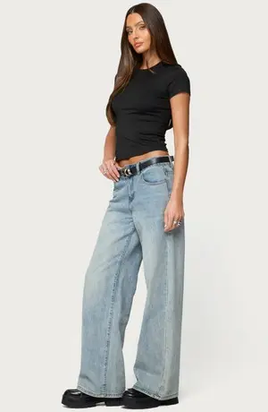 EDIKTED Tay Crop T-shirt - Black