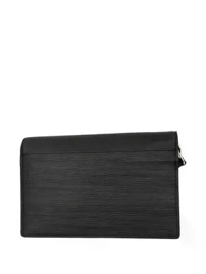 LOUIS VUITTON 2017 Epi Turn-lock Clutch