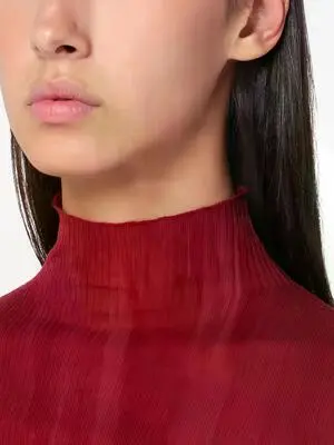 6397 Turtleneck Sweater - Red