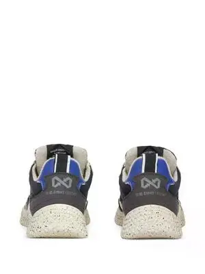 ID.EIGHT Hana Arrow-detail Sneakers