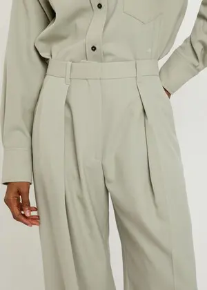 Victoria Beckham Wide-leg Woven Trousers - Sage