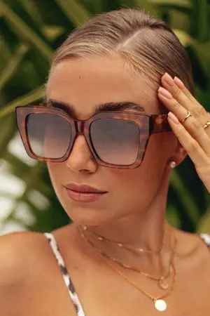 FREYRS EYEWEAR Oversized Square Sunglasses