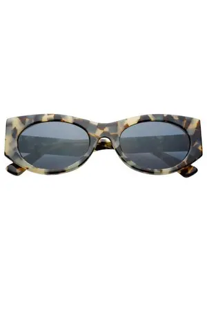 FREYRS EYEWEAR Layla Cat Eye Sunglasses - Gray Tortoise