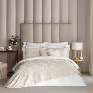 TOGAS Monterosso Bedcover - Beige