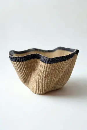 MBARE Handwoven Wave Basket - Natural W/black