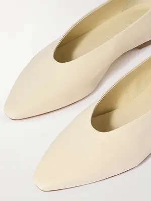 AeydĒ Betty Leather Ballet Flats - Neutrals