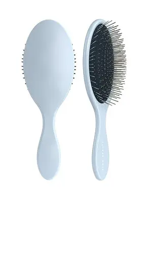 GLOW BEAUTY The Detangling Brush In Blue - Glow Beauty Blue