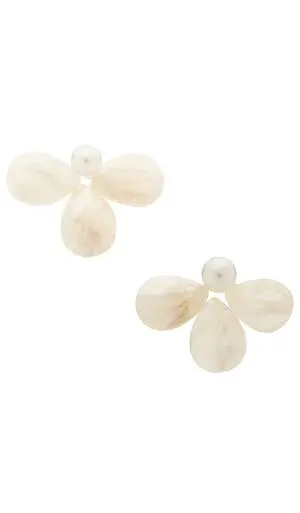 LOVERS AND FRIENDS Corinne Earrings - Pearl