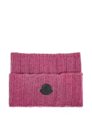 Moncler Ribbed Beanie With Logo Patch - Pink