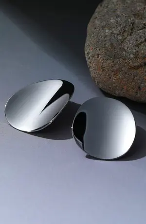 KELLERY Sculptural Ancestral Light Earrings - Silver