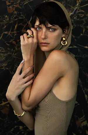 KELLERY Legacy Hoop Earrings
