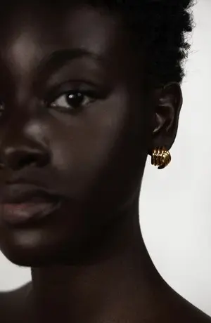 KELLERY Love Knot Stud Earrings