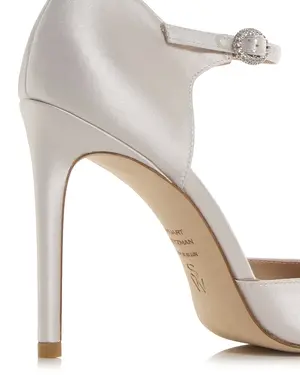 STUART WEITZMAN Kensington Pointed Pumps