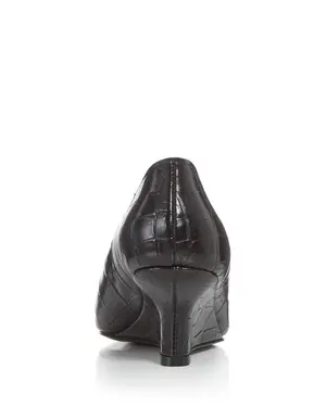 TOTEME Sharp Wedge Pointed Pumps - Black