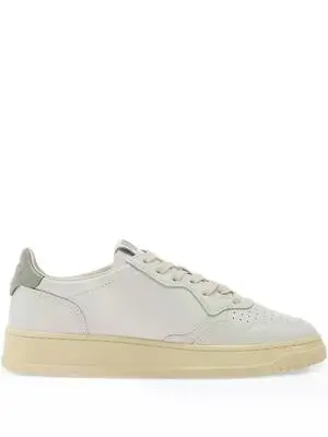 AUTRY Medalist Low Leather Sneakers - White