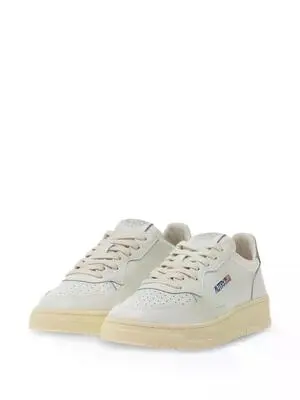AUTRY Medalist Low Leather Sneakers - White