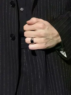 Alexander McQueen Skull Band Ring - Silver
