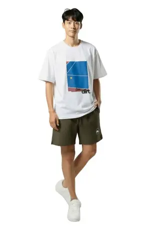 D.RT Love All Graphic T-shirt
