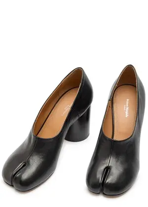 MAISON MARGIELA Tabi Grained Leather Pumps - Black