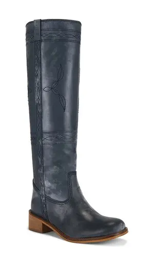 DICO COPENHAGEN Ann Gaucho Boot With Western Stitchings
