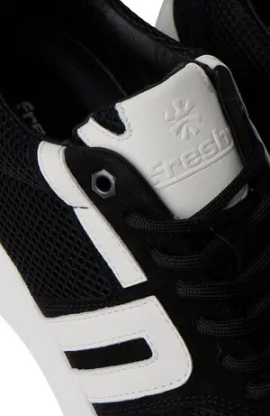 FRESHY Signature Series Sneakers - Black/white
