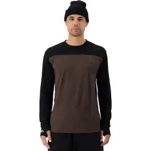 MONS ROYALE Yotei Tech Long-sleeve Top - Cedar/black