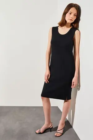 Ming Wang Sleeveless Sheath Knit Dress