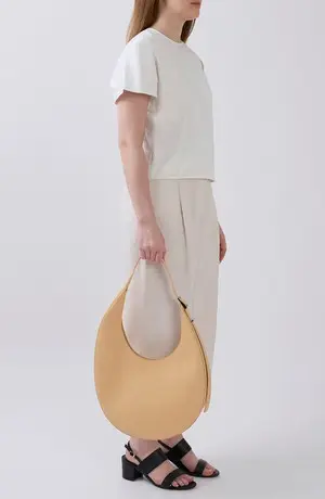 BEHNO Large Ina Crescent Shoulder Bag - Peach