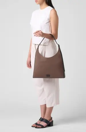 BEHNO Canvas Shoulder Bag - Cacao/black