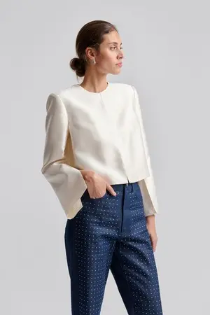 MALINA Ruthie Cropped Long Sleeve Blouse - Ivory