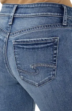 SILVER JEANS CO. Girlfriend Jeans