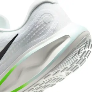 Nike Journey Run Road Running Shoes
