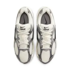 Nike V5 Rnr Sneakers - Grey
