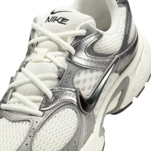 Nike V5 Rnr Sneakers - Grey