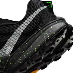 Nike Kiger Trail Running Shoes