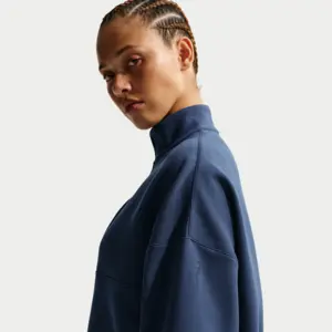 Nike 24.7 Impossiblysoft Dri-fit Oversized 1/2-zip Top - Blue