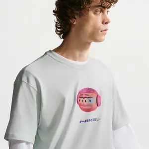Nike Sportswear T-shirt