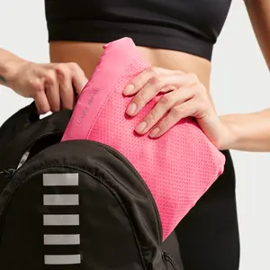 Nike Swift Repel Packable Running Jacket - Pink