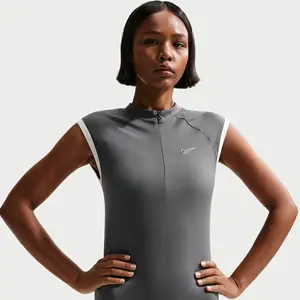 Nike Sportswear Tight Sleeveless 1/4-zip Top - Grey