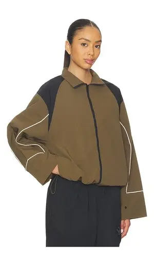 Lioness Shoreline Windbreaker - Safari