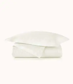 PEACOCK ALLEY Hamilton Quilted Coverlet - Blue