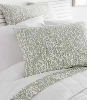 PEACOCK ALLEY Fern Sleeping Shams - Olive